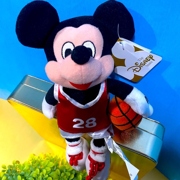 Disney | Toys | Disney Store Exclusive Nwt 99s Basketball Mickey Mouse ...